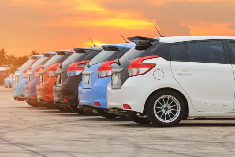 Farba auta prezrádza inteligenciu? Vedci odhalili, ktoré farby vyberajú ...